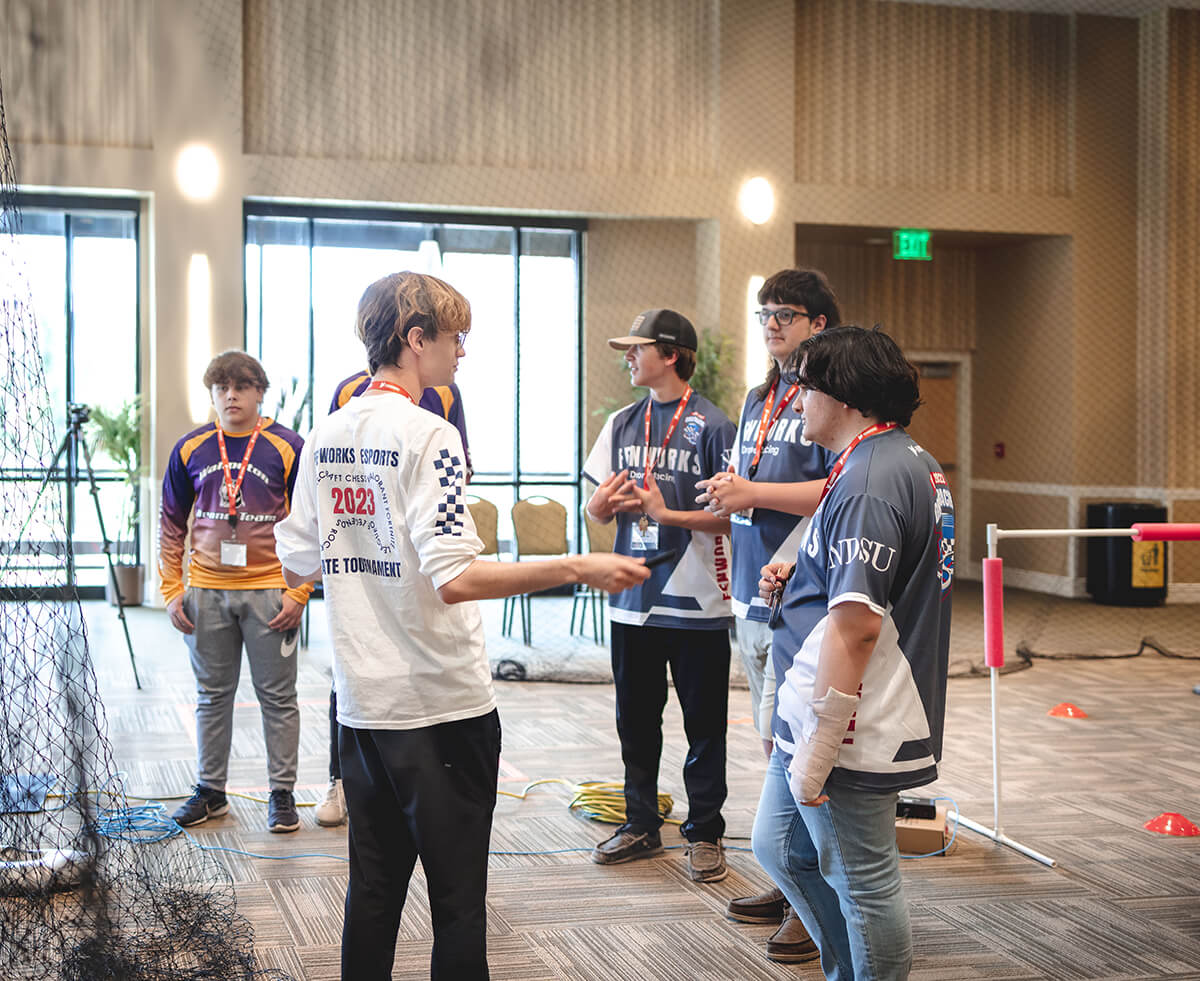 Fenworks: Engage in Esports and Drone Racing